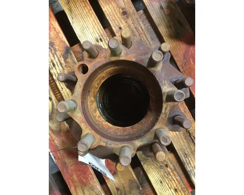 HUB PILOTED - STEEL 10 LUG HUB OEM# H1032 in Toledo, OH $225.00 #2050479