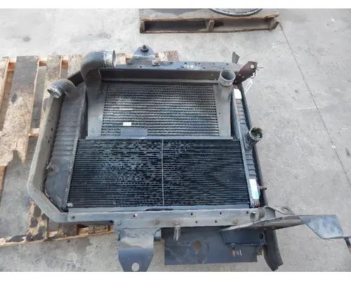 INTERNATIONAL 3800 Radiator OEM# 3527218C91 in Holland, MI #36132