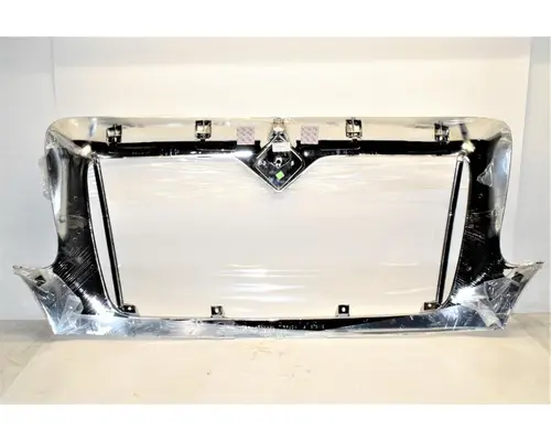 INTERNATIONAL 4300 Grille Surround OEM# 3565083C93 in Dorr, MI #697-10604