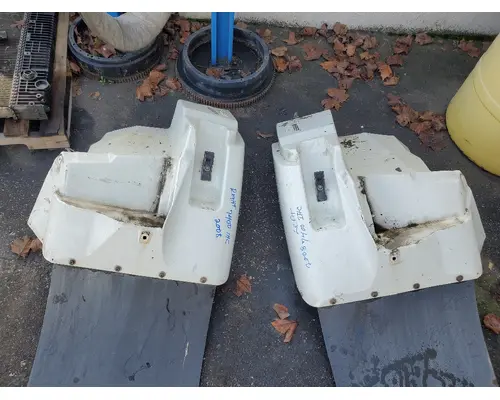 INTERNATIONAL 7400 Fender Extension in GILROY, CA $125.00 #72141