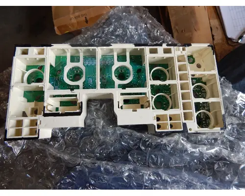 INTERNATIONAL CE 200/300 BUS Instrument Cluster OEM# 2037898P1 in ...