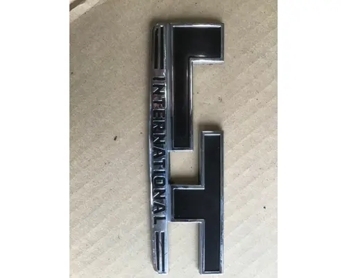 INTERNATIONAL LT Emblem OEM# 4077608C2 in Holland, MI $15.00 #79003