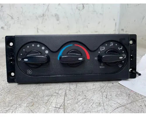 INTERNATIONAL Prostar Climate Control OEM# 3827580C1 in Dorr, MI $100. ...