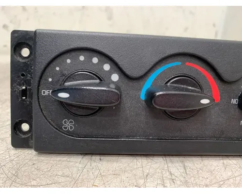 INTERNATIONAL Prostar Climate Control OEM# 3827580C1 in Dorr, MI $100. ...