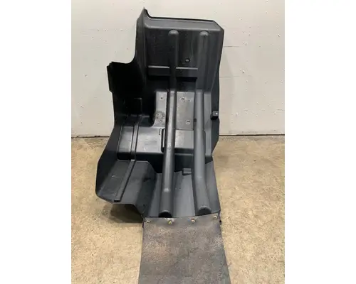 INTERNATIONAL Prostar Fender OEM# 3608905C6 in Dorr, MI #608-12278