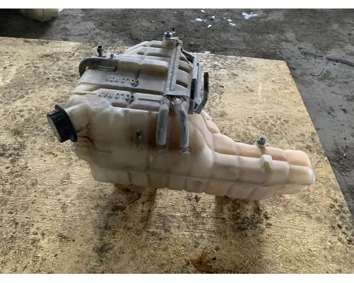 INTERNATIONAL Prostar Radiator Overflow Bottle in KANSAS CITY, MISSOURI ...