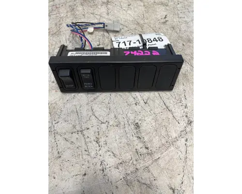 INTERNATIONAL Prostar Switch Panel OEM# 3575432C4 in Dorr, MI #717-10848
