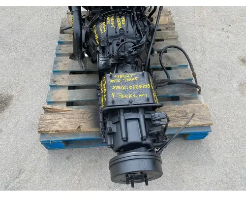 ISUZU 4BD2T Transmission Assembly in MIAMI, FL #1532-0127204