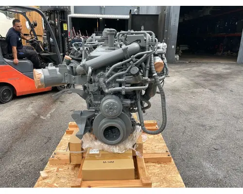 ISUZU Engine Assembly in HIALEAH, FL #005458