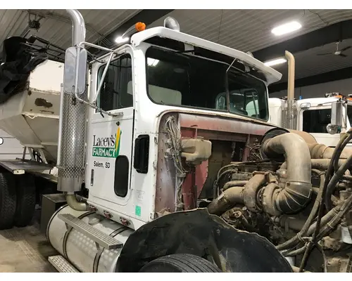 International 9300 Cab Assembly in Sioux Falls, SD #24984622