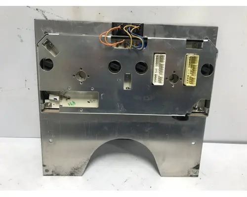 International 9400 Instrument Cluster OEM# 3592577C91 in Sioux Falls ...