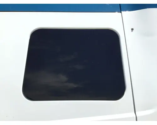 International LONESTAR Sleeper Window in Des Moines, IA #24901803