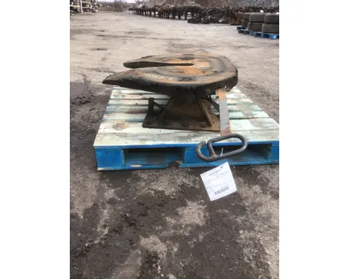 JOST STATIONARY Fifth Wheel OEM# JSK37039D B10X in FITCHBURG, MA #1032817