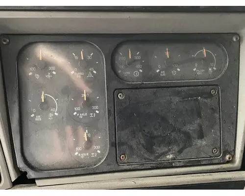 KENWORTH T2000 Instrument Cluster in KANSAS CITY, MISSOURI $725.00 #6261