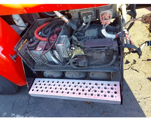 KENWORTH T300 BATTERY BOX in Stockton, CA #2328638