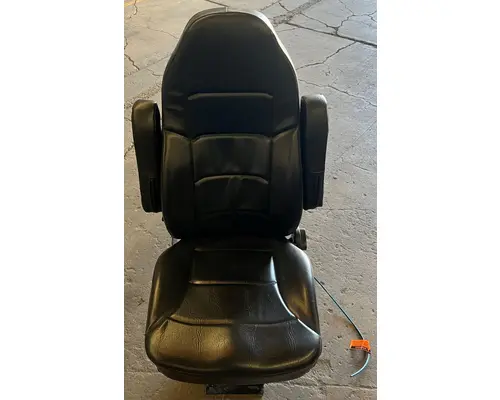 KENWORTH T4 Series Seat, Front OEM# S78-1166-113100000 in SPOKANE, WA #6009