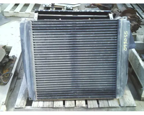 KENWORTH T600 Radiator in Westland, MI #96845