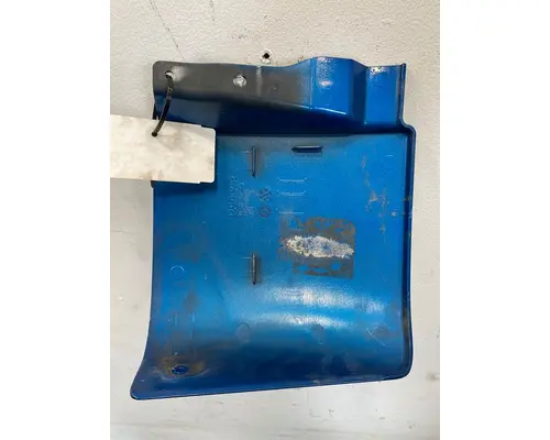 KENWORTH T680 Cab Exterior Trim Panel OEM# R221350 in Dorr, MI #785-10859