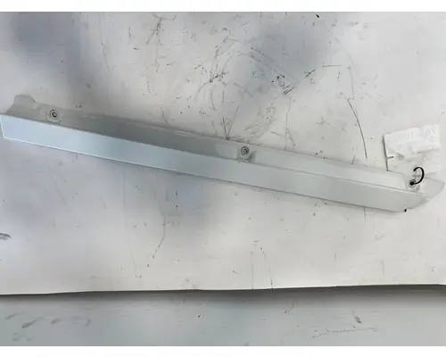 KENWORTH T680 Cab Exterior Trim Panel OEM# R221441 in Dorr, MI $110.00 ...