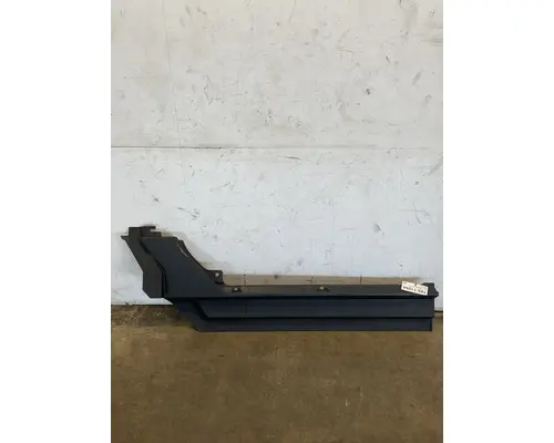 KENWORTH T680 Cab Exterior Trim Panel OEM# R221616101 in Dorr, MI $185. ...