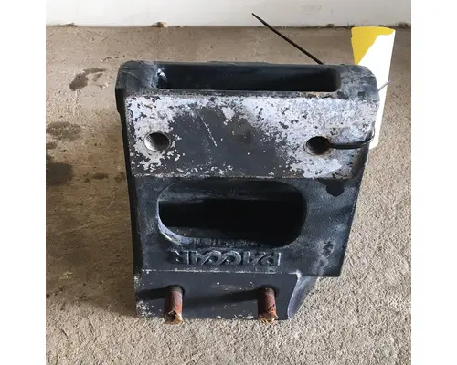 KENWORTH T680 Cab Mount OEM# A85-6104 in Dorr, MI #630-10362