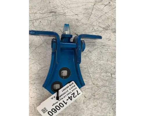 KENWORTH T680 Door Small Parts OEM# 21306AA in Dorr, MI $54.00 #724-10060