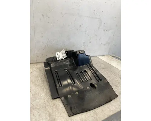 KENWORTH T680 Fender Extension OEM# R461242 in Dorr, MI $160.00 #608-13567