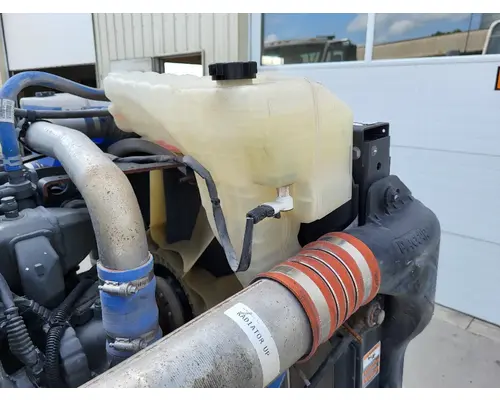 KENWORTH T680 RADIATOR OVERFLOW TANK in Wykoff, MN #2285044