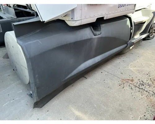 KENWORTH T680 Side Fairing in CRANDALL, TX #90122