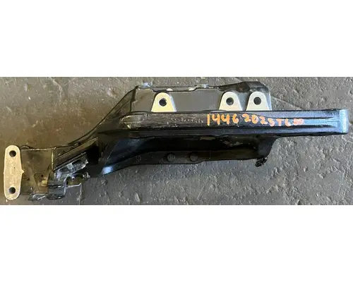 KENWORTH T680 Spring Hanger OEM# B11-6110 in SPOKANE VALLEY, WA $800.00 ...