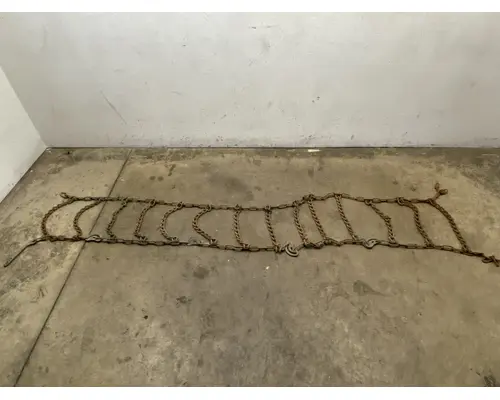 KENWORTH T700 Tire Chain Rack in Dorr, MI #676-10038