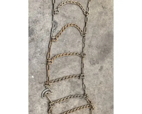 KENWORTH T700 Tire Chain Rack in Dorr, MI #676-10038