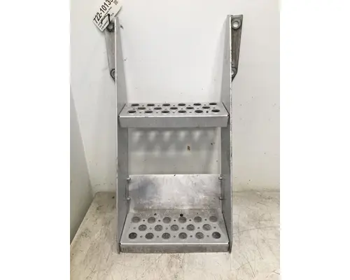 KENWORTH T800 Frame Step in Dorr, MI #722-10139