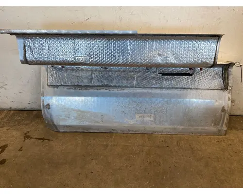KENWORTH T880 DPF Cover in Dorr, MI $350.00 #696-10134