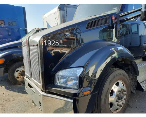KENWORTH T880 HOOD OEM# L29-6223-1111000 in Spokane Valley, WA #2194885