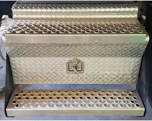 KENWORTH T880 Tool Box in SPOKANE, WA #5717