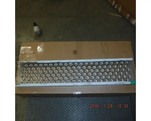 KENWORTH W900 BATTERY BOX STEP OEM# K229-1209-1 in Spokane Valley, WA ...