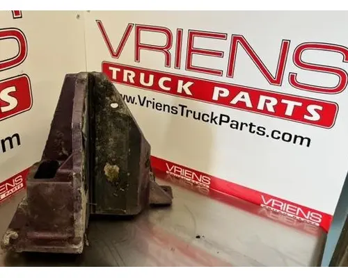 KENWORTH W900 Spring Hanger OEM# K058-534R in SALT LAKE CITY, UT #99471