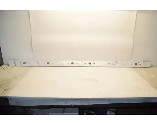 KENWORTH Chrome Accessories OEM# TK1370 in Dorr, MI #643-11233