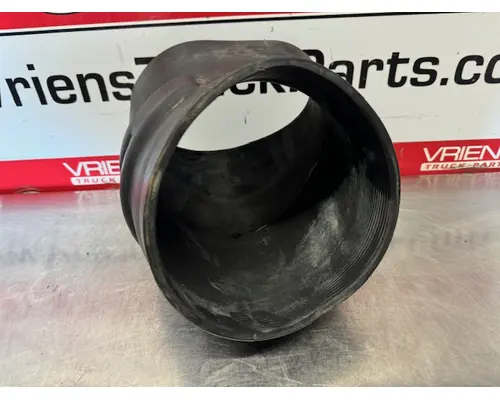 KENWORTH Pipe-Air Intake OEM# ELBOW-RUBBER AIR 53DEG 7"-6" R in SALT ...