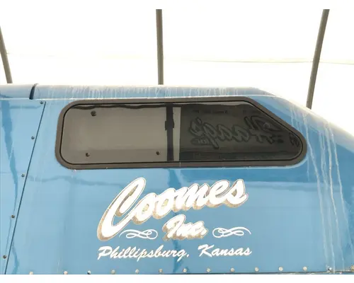 Kenworth T600 Sleeper Window in Council Bluffs, IA #25127423