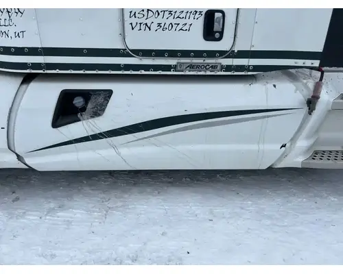 Kenworth T660 Side Fairing in UCON, ID #21523-28