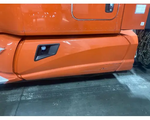 Kenworth T680 Chassis Fairing in Kansas City, MO #25534451