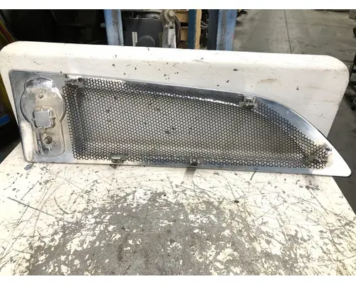 Kenworth T680 Hood OEM# L46-6054/B in Council Bluffs, IA #24915826