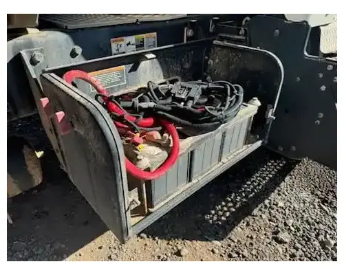 Kenworth T800 Battery Box in UCON, ID $250.00 #91724-18