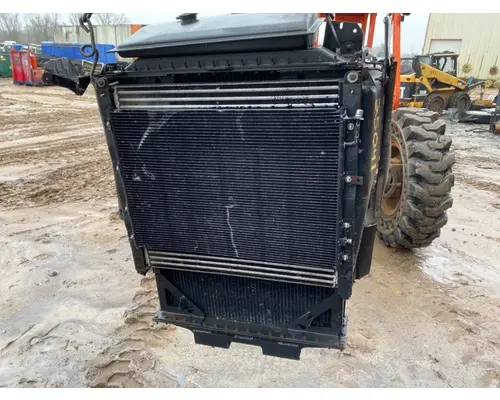 Kenworth W900 Radiator in Douglas, GA #25041