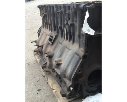 MACK AC460 Cylinder Block OEM# 289GB5551M in Holland, MI #5547