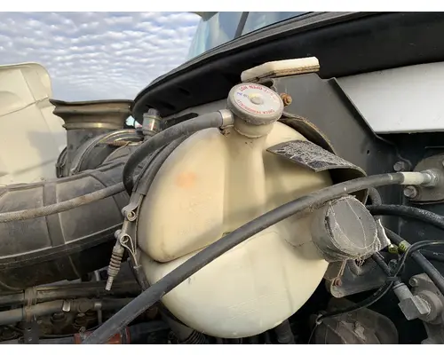 MACK CH613 Radiator Overflow Bottle in KANSAS CITY, MISSOURI #5750