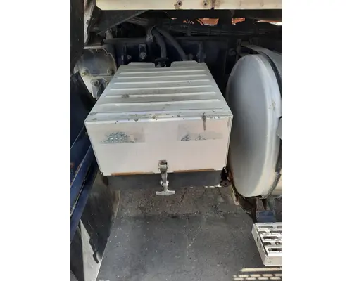 MACK CHN613 BATTERY BOX in Tampa, FL $160.00 #2229550