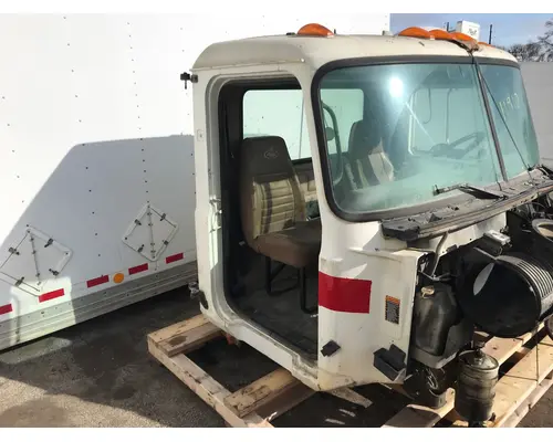 MACK CT713 Cab Assembly OEM# 25133366 in DES MOINES, IA #11910